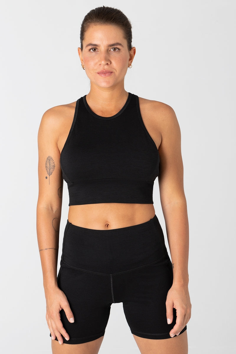 W Liquid Flow Top Black – Sportamore.com