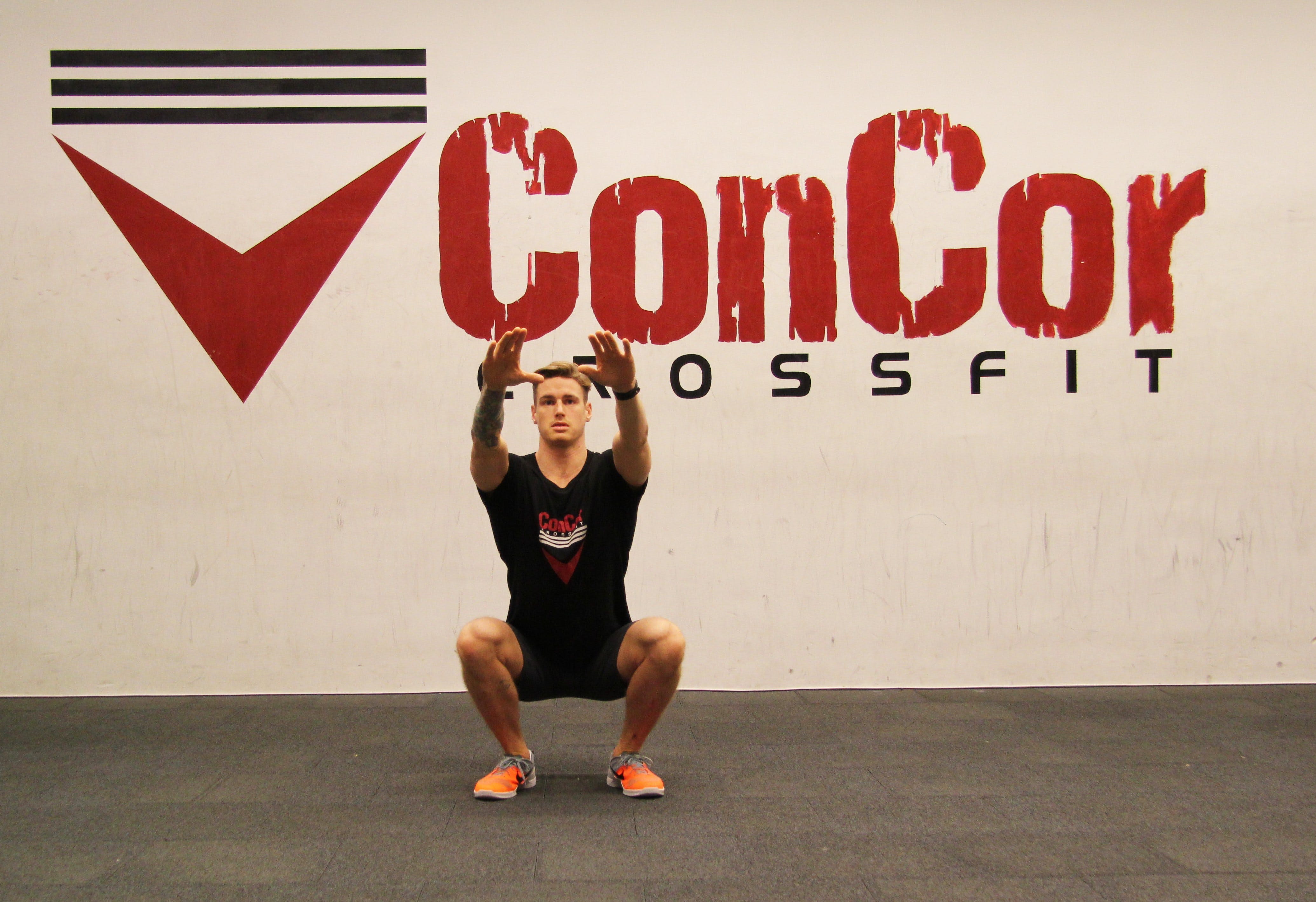 Lär dig själv att göra air squats – Sportamore.com